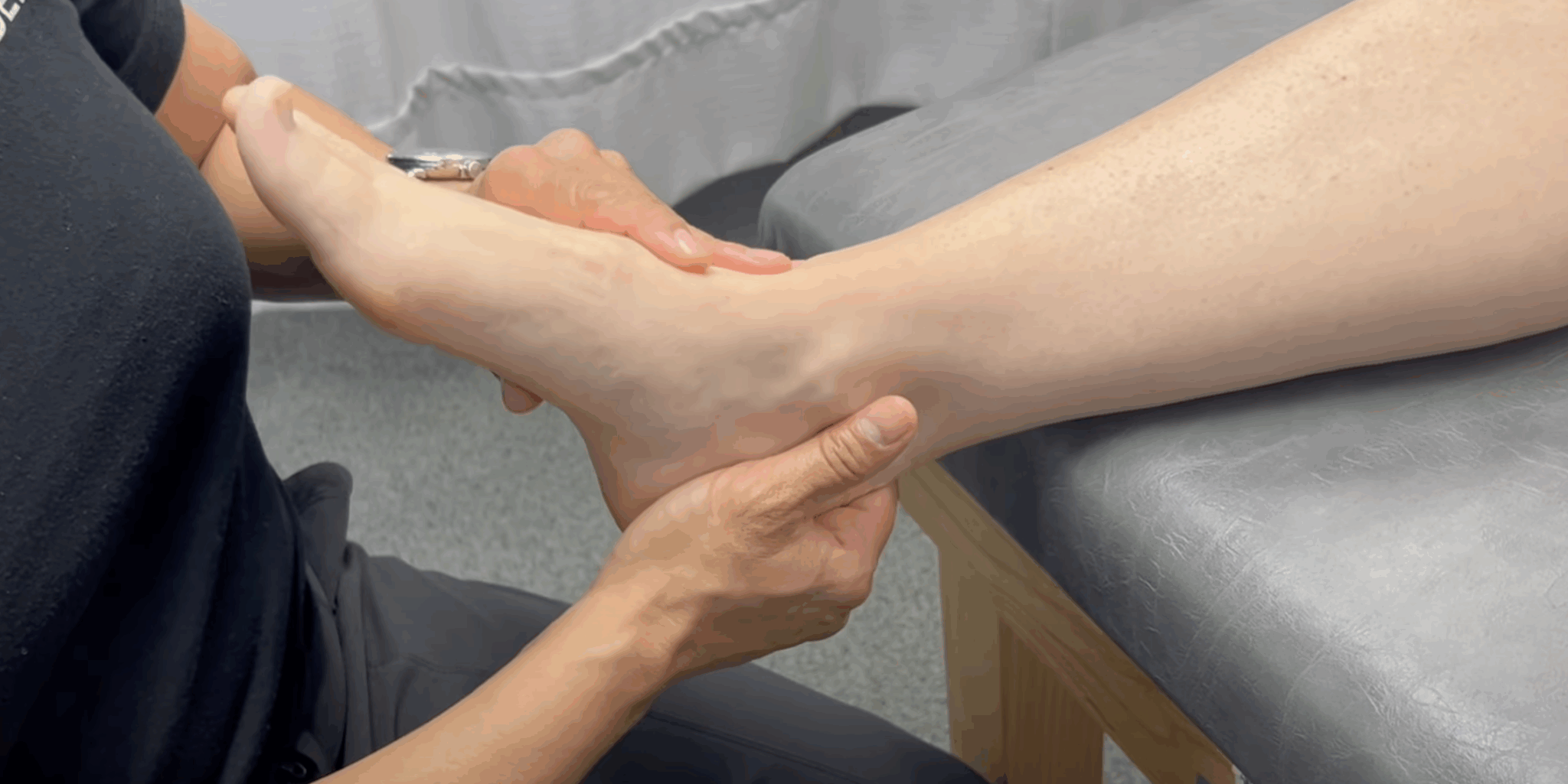 Hands On WEDNESDAY – Subtalar joint mobilization – Movewell Academy